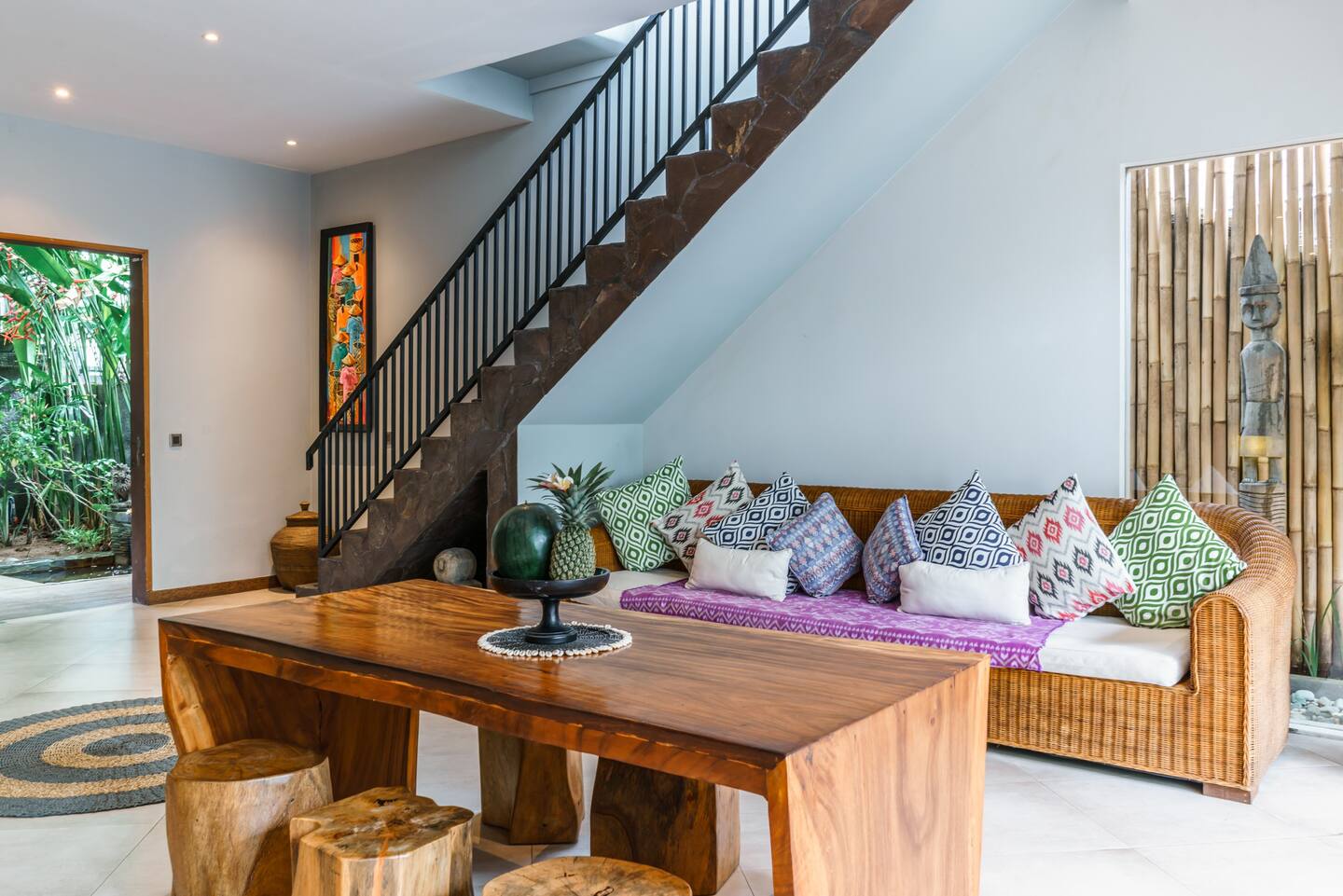 Spacious Living Room and Open kitchen in Villa Puri Aman